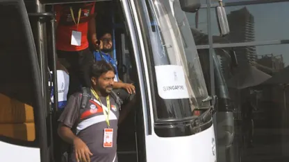 T20WCQ: PNG v SIN – Players arrive at the Dubai International Stadium | ICC
