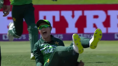 WICKET: Anam Amin gets the huge wicket of Mandhana | ICC Women's ...