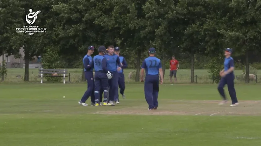 U19 CWC Europe Q: Sco v Ire – Scotland's Charlie Peet takes 3 for 34 in ...