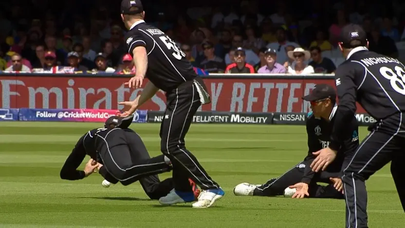 CWC19: NZ v AUS - Guptill shells Khawaja at second slip | ICC Cricket ...