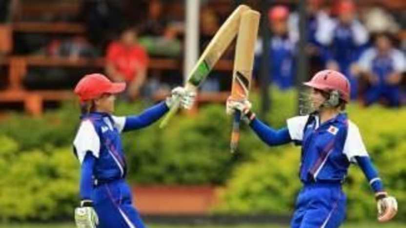 Japan finish top ahead of semifinals