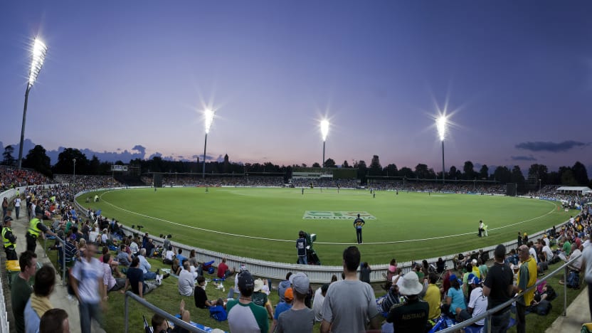 Manuka Oval - Info
