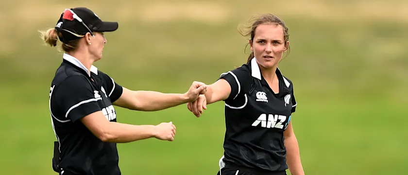 White Ferns call up uncapped duo as brave Kerr takes break | ICC