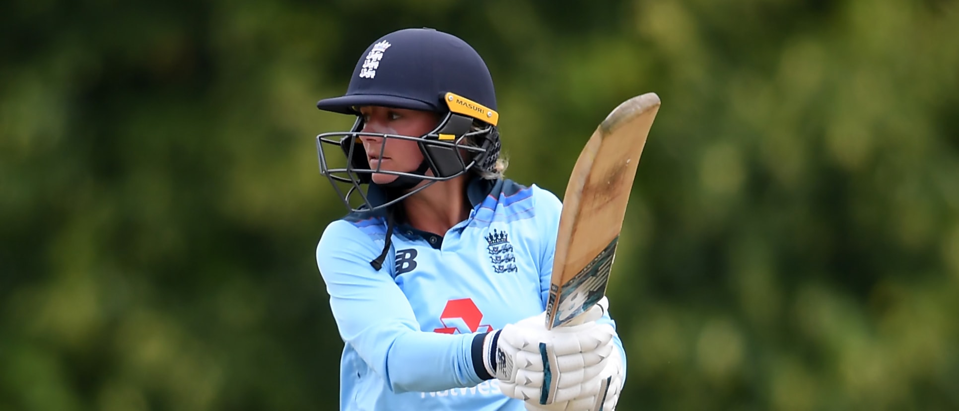 Danni Wyatt makes history with WCSL century