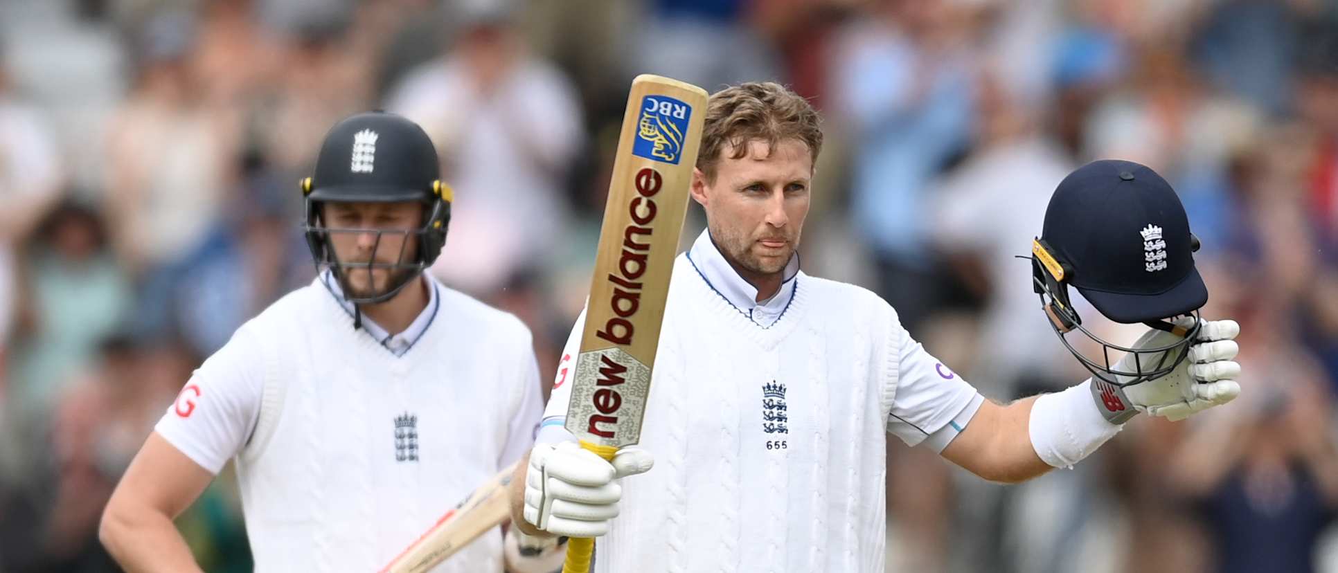 Root equals contemporary star duo on century count with Nottingham ton