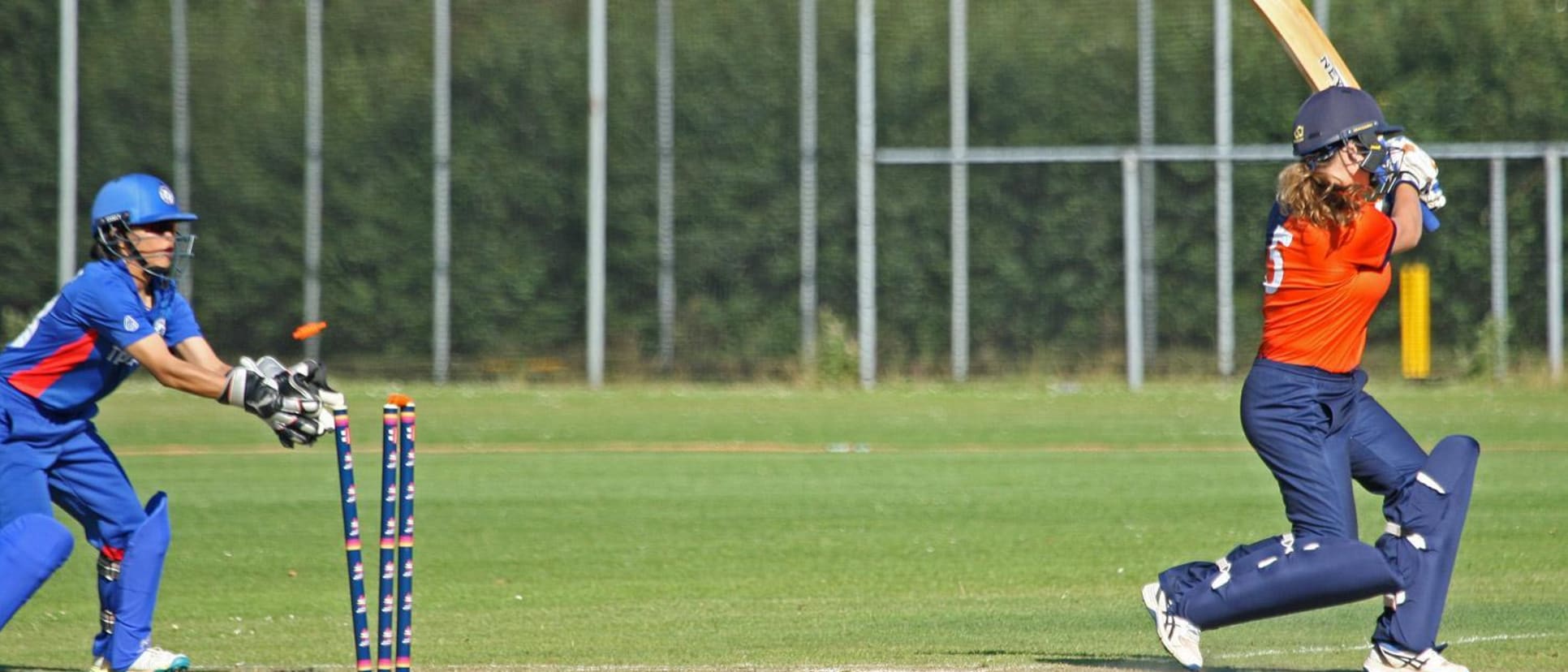 Rijke suspended from bowling in international cricket