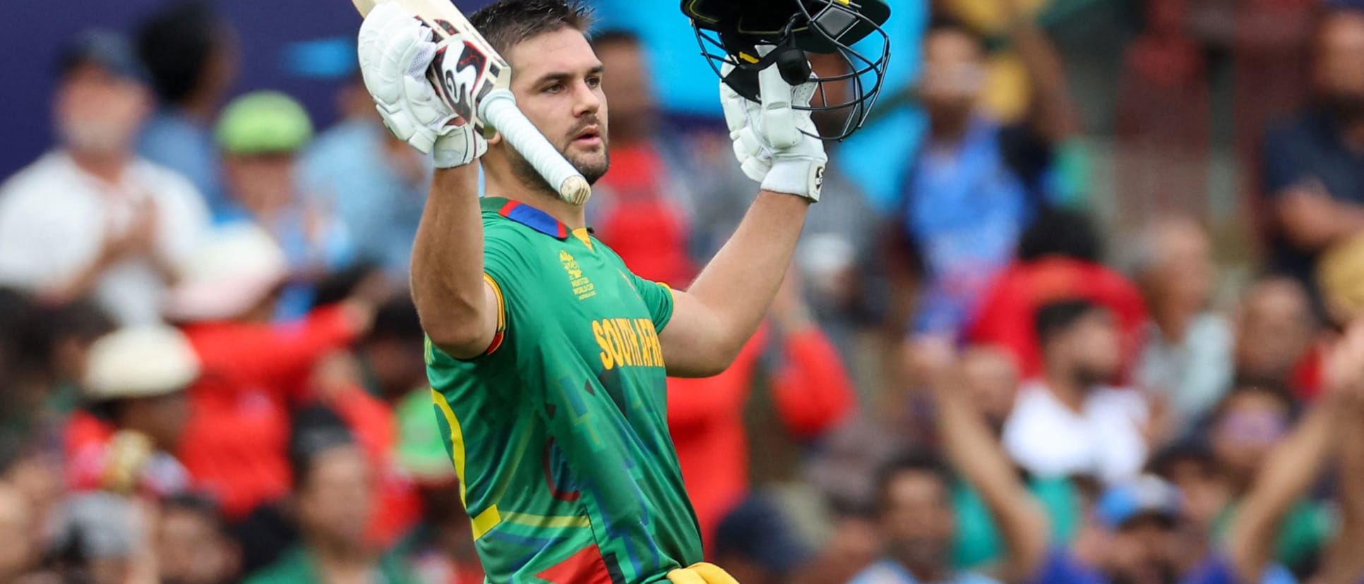 Rossouw's big day guides South Africa past Bangladesh