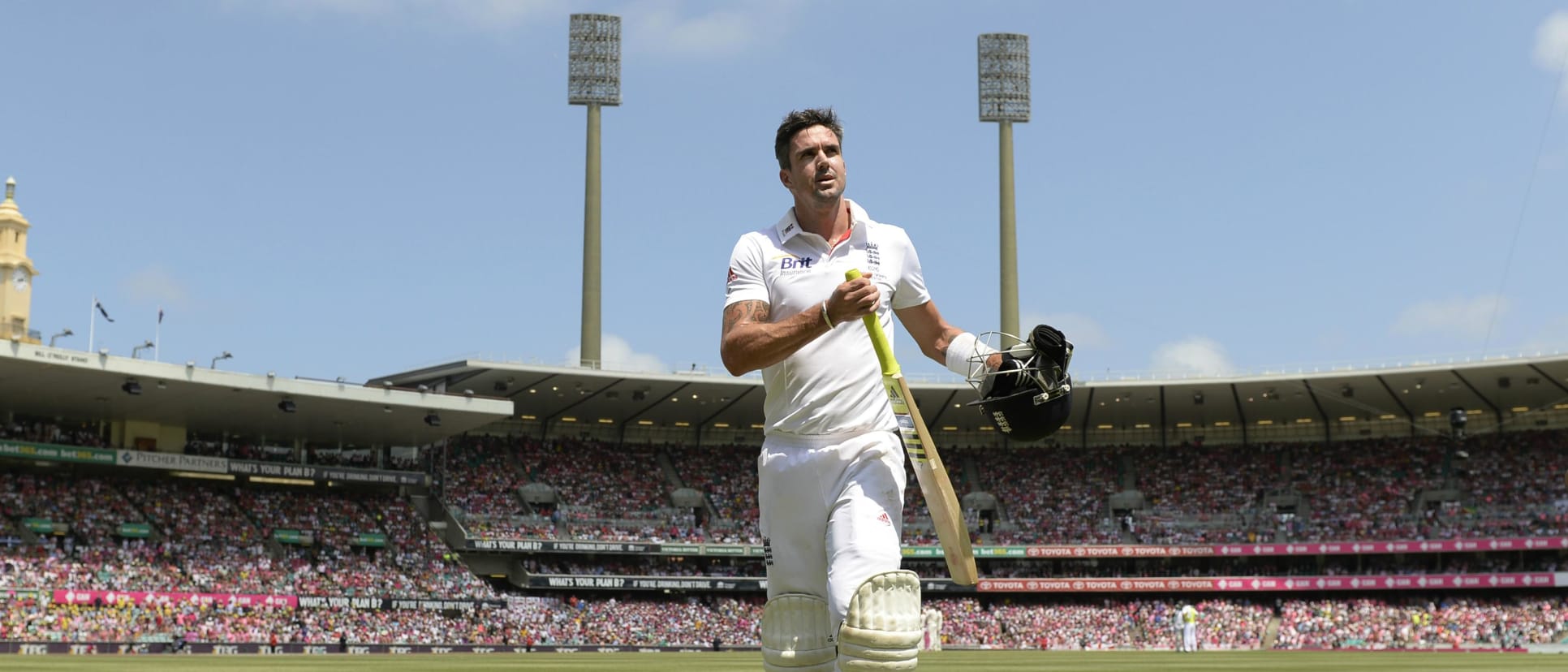 Kevin Pietersen calls time on professional career