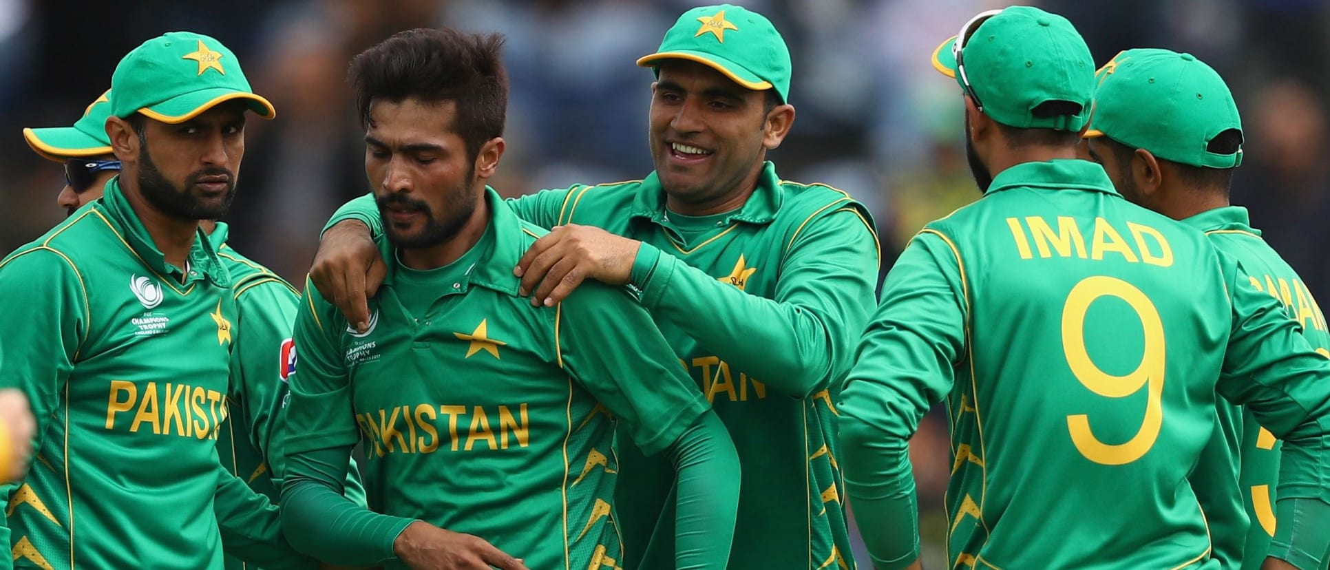 Pakistan pacers keep Sri Lanka to 236